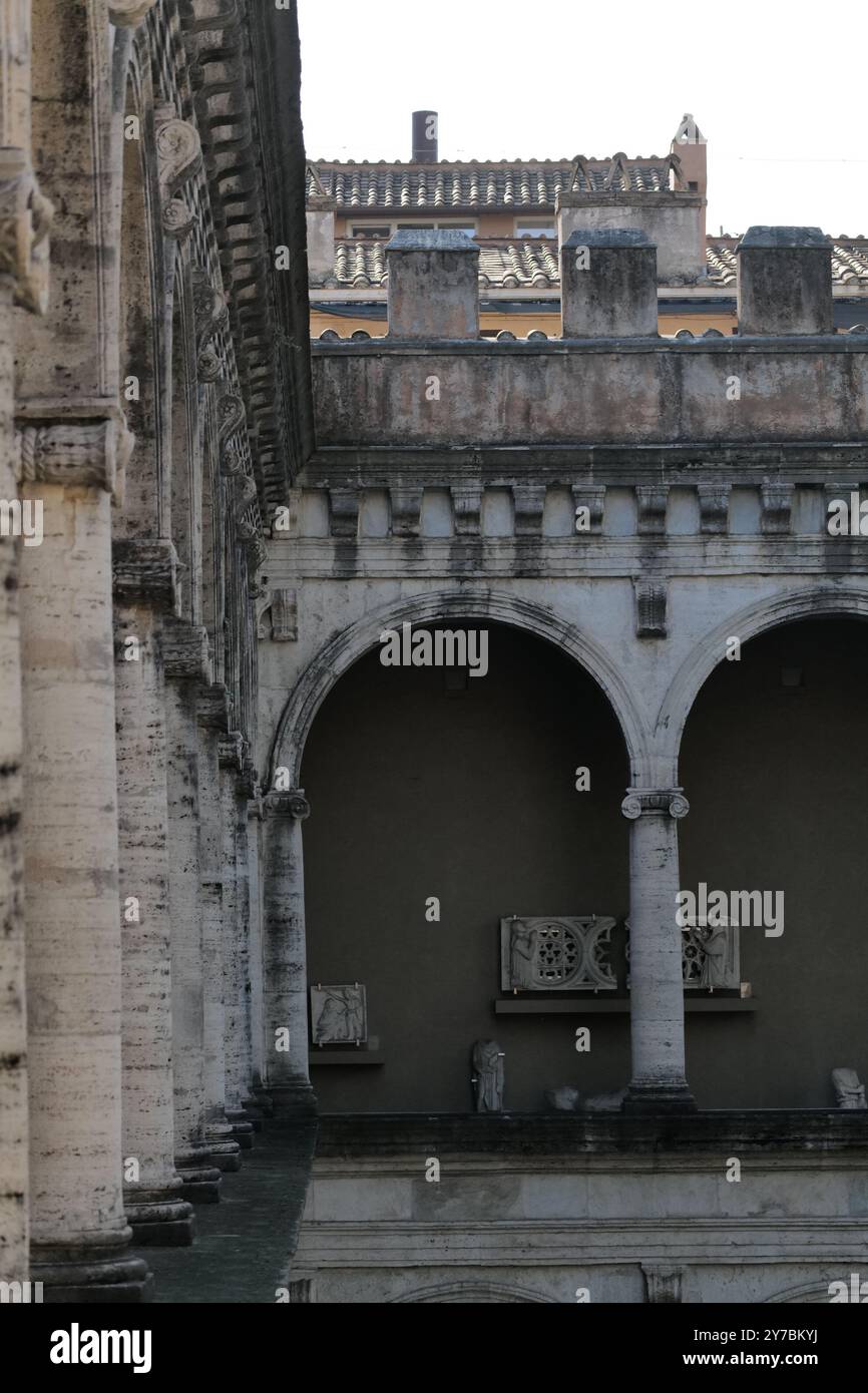 Ancient Roman and Medieval historical sites around Rome, Italy ...