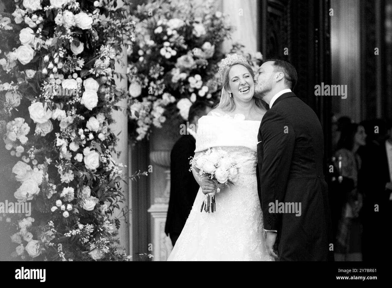 Matthew Jeremiah Kumar kisses Princess Theodora Glucksburg of Greece on ...
