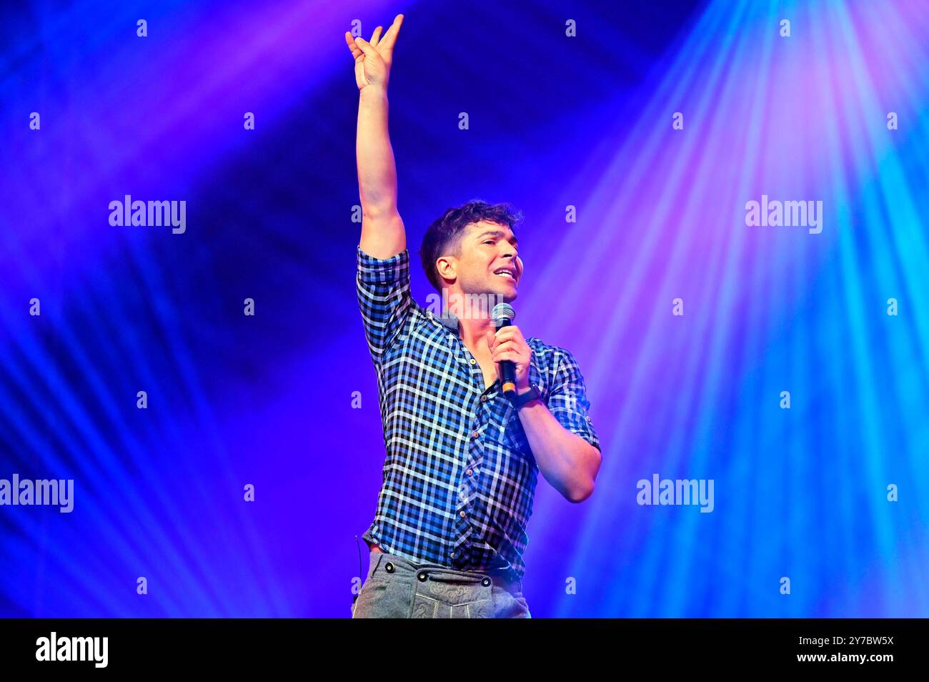 Julian David beim 25. Oberlausitzer Oktoberfest Kemnitz 2024. Kemnitz ...