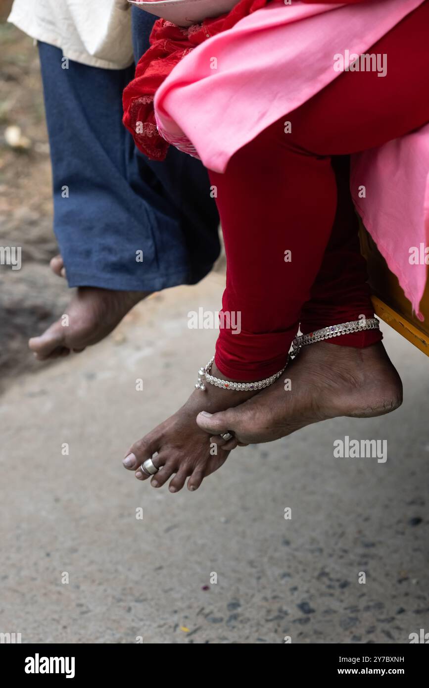 Indian womans traditional costume hi-res stock photography and images ...