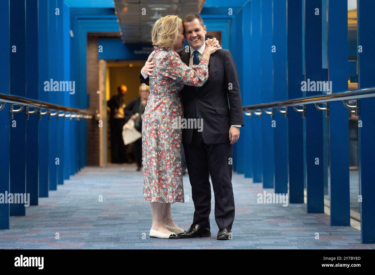 Robert jenrick and wife hi-res stock photography and images - Alamy