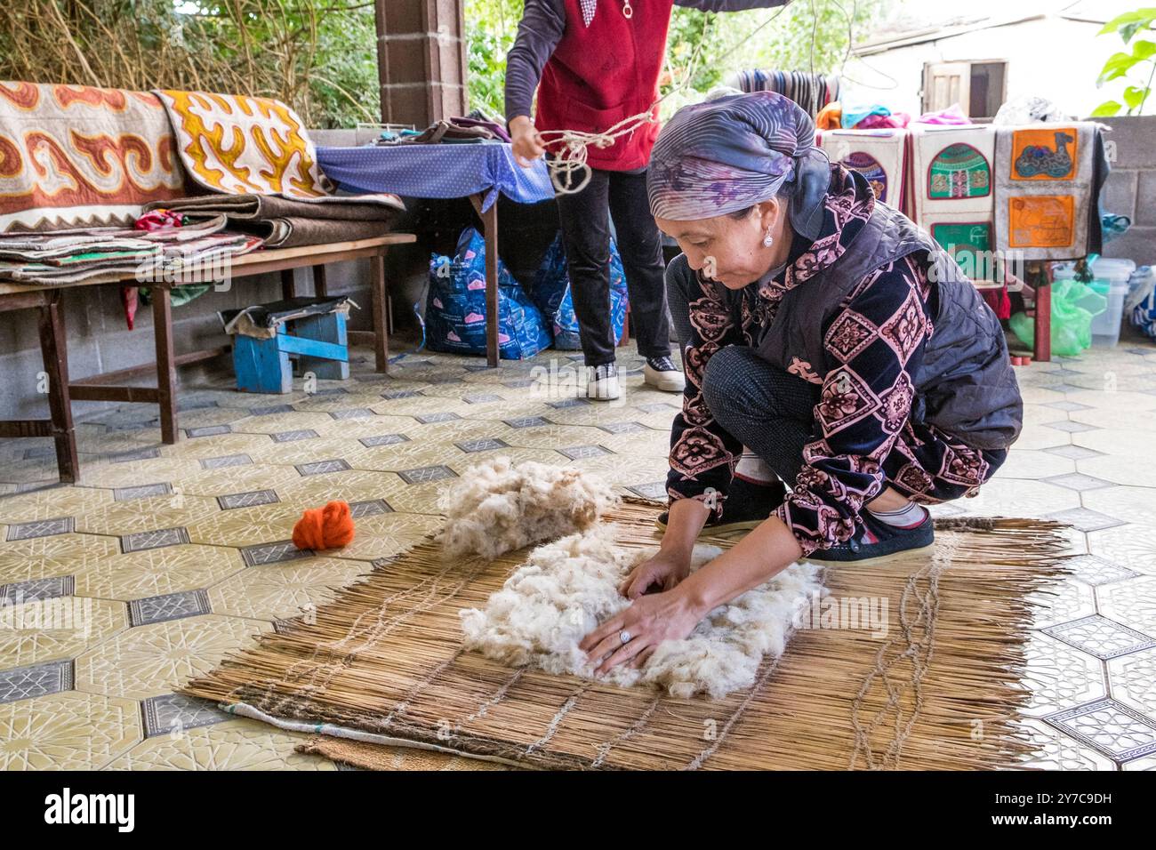 Kyrgyzstan, Kochkor, handcrafted wool processing Stock Photo - Alamy
