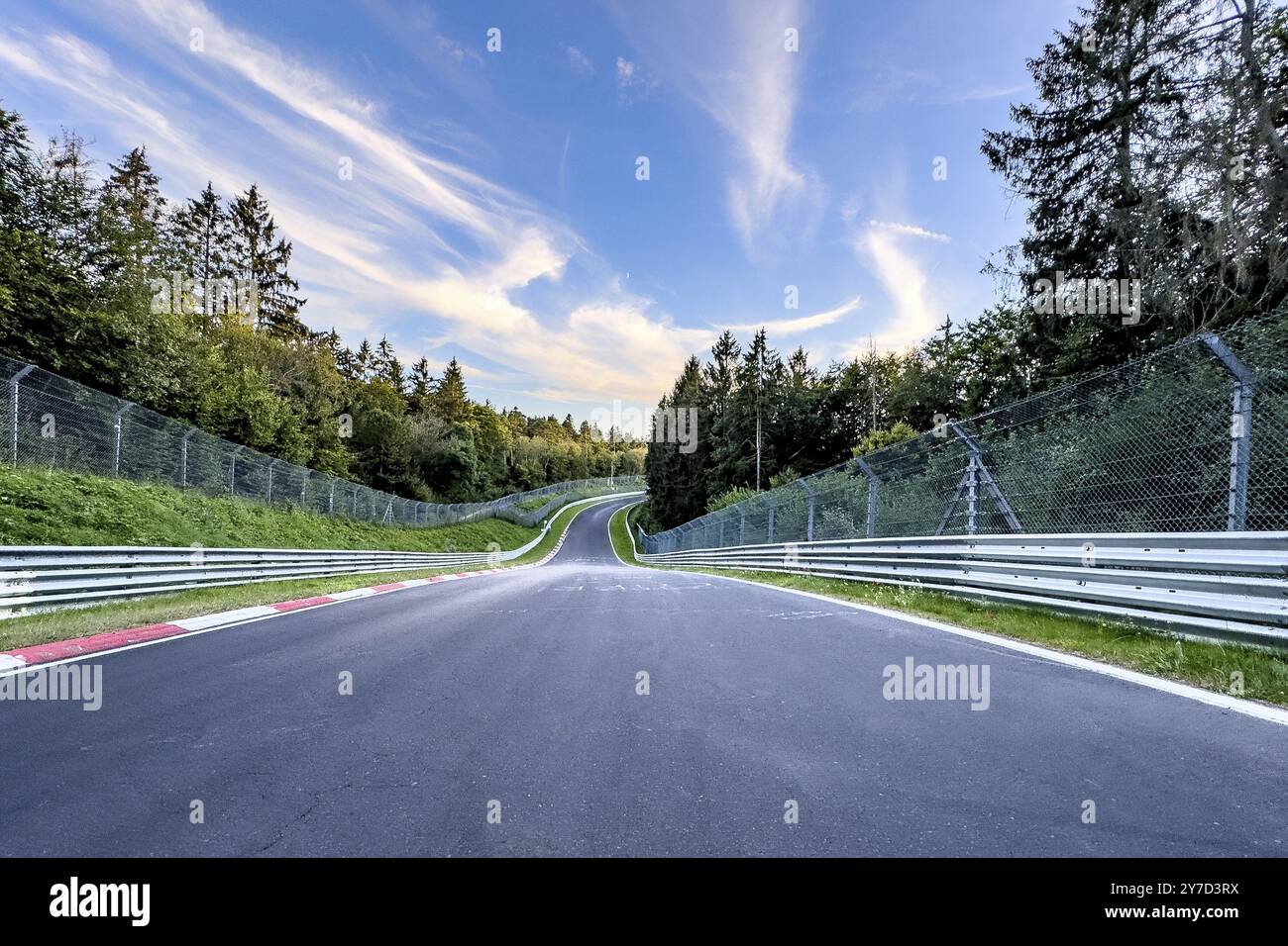View from a racing driver's perspective of the Pflanzgarten II section ...