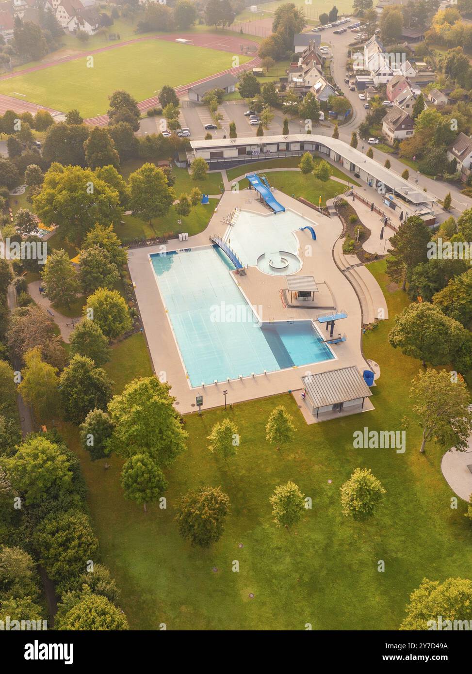 Municipal open air swimming pools hi-res stock photography and images ...