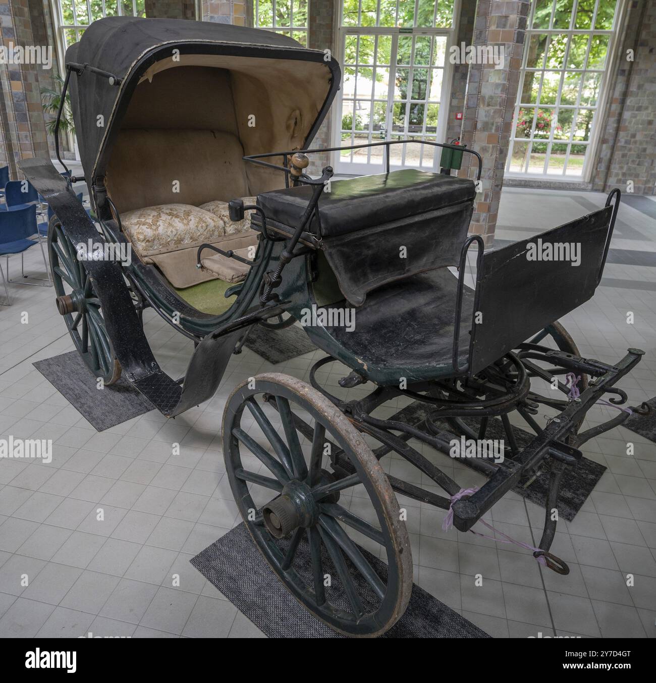 Historic carriage from around 1650, exhibit in the fountain house ...