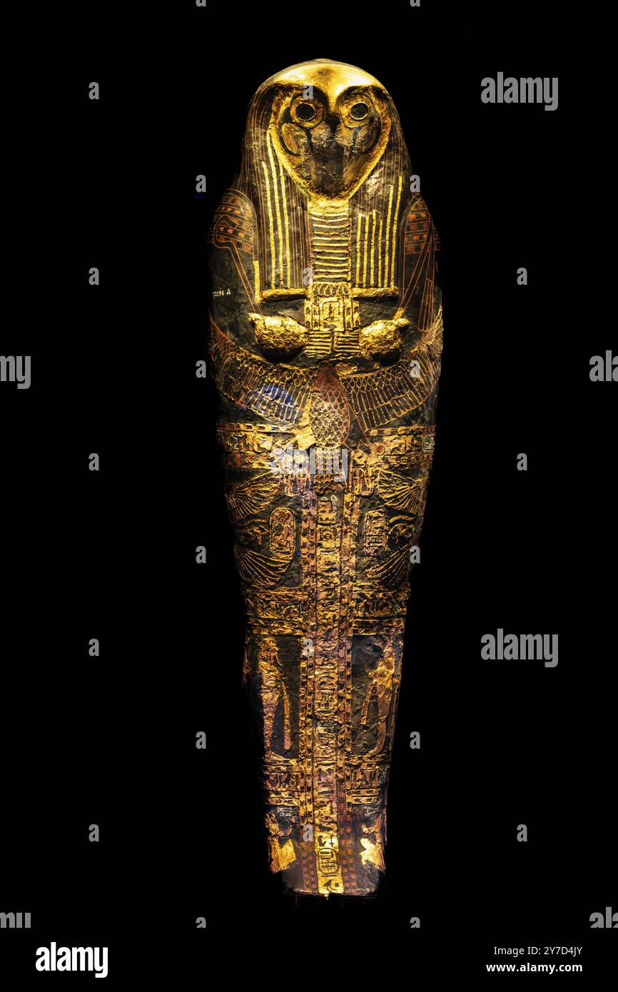 Falcon coffin hi-res stock photography and images - Alamy