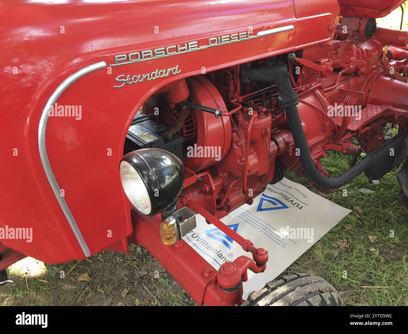 Diesel engine engine of historic tractor tractor of red Porsche Porsche ...