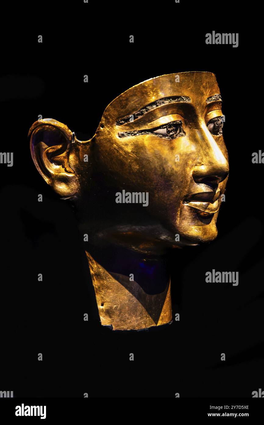 Wendjebauendjed mask hi-res stock photography and images - Alamy
