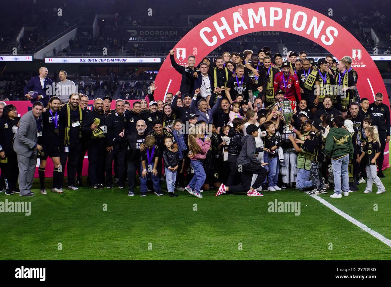 Bmo Stadium, California, USA. 25th Sep, 2024. LAFC wins the Lamar Hunt ...