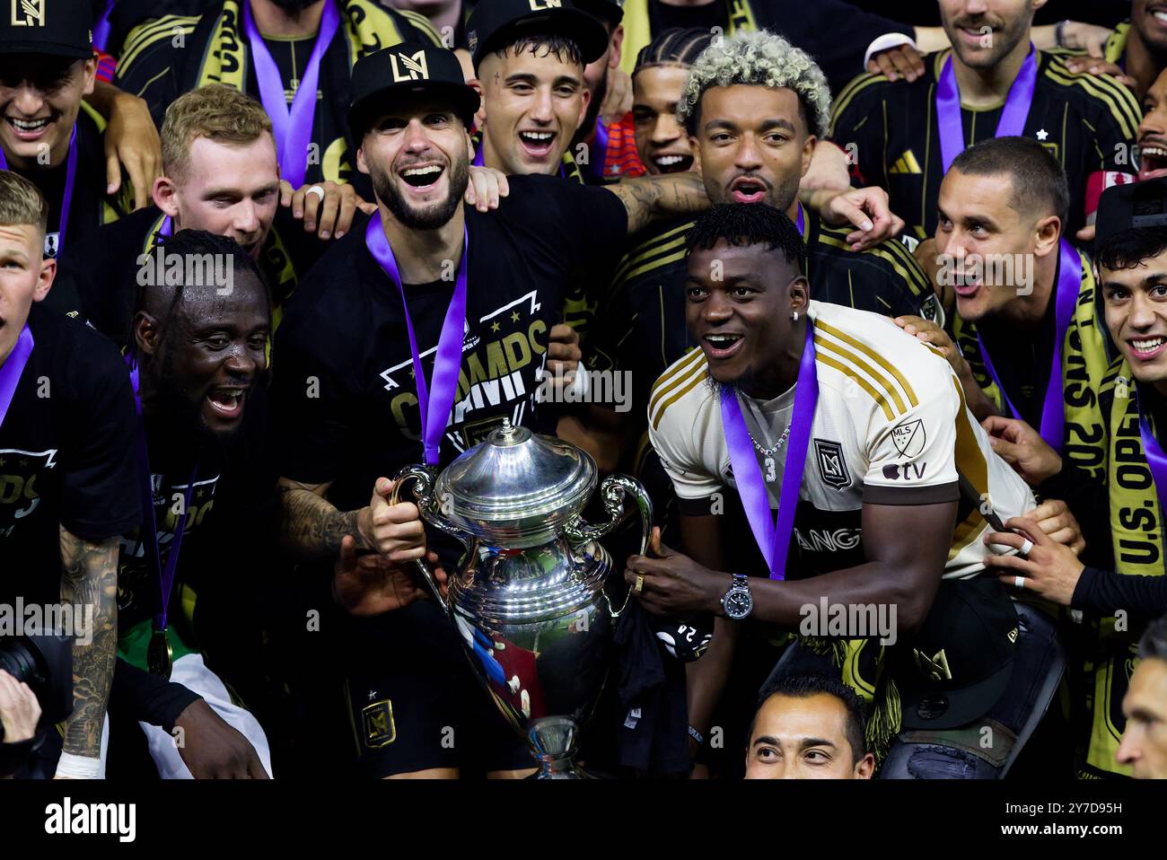 Bmo Stadium, California, USA. 25th Sep, 2024. LAFC wins the Lamar Hunt ...