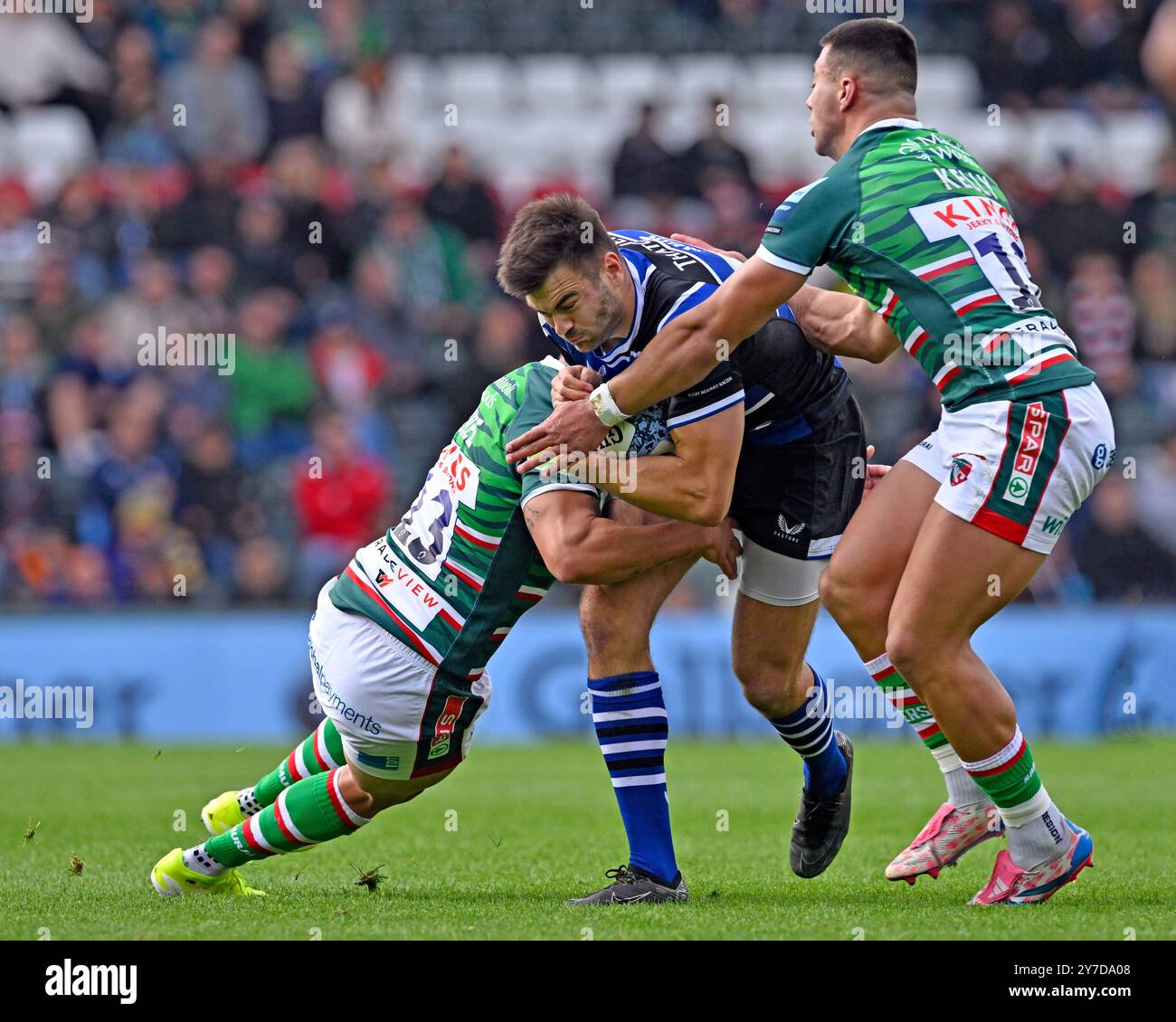 Ollie HASSELL-COLLINS of Leicester Tigers and Dan KELLY of Leicester ...