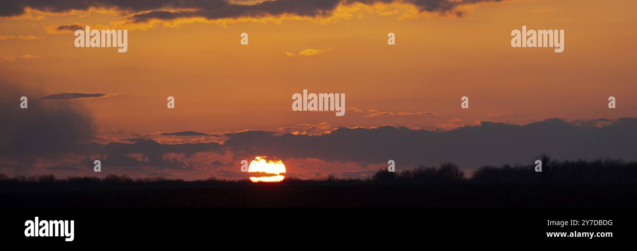 Sky horizons hi-res stock photography and images - Alamy