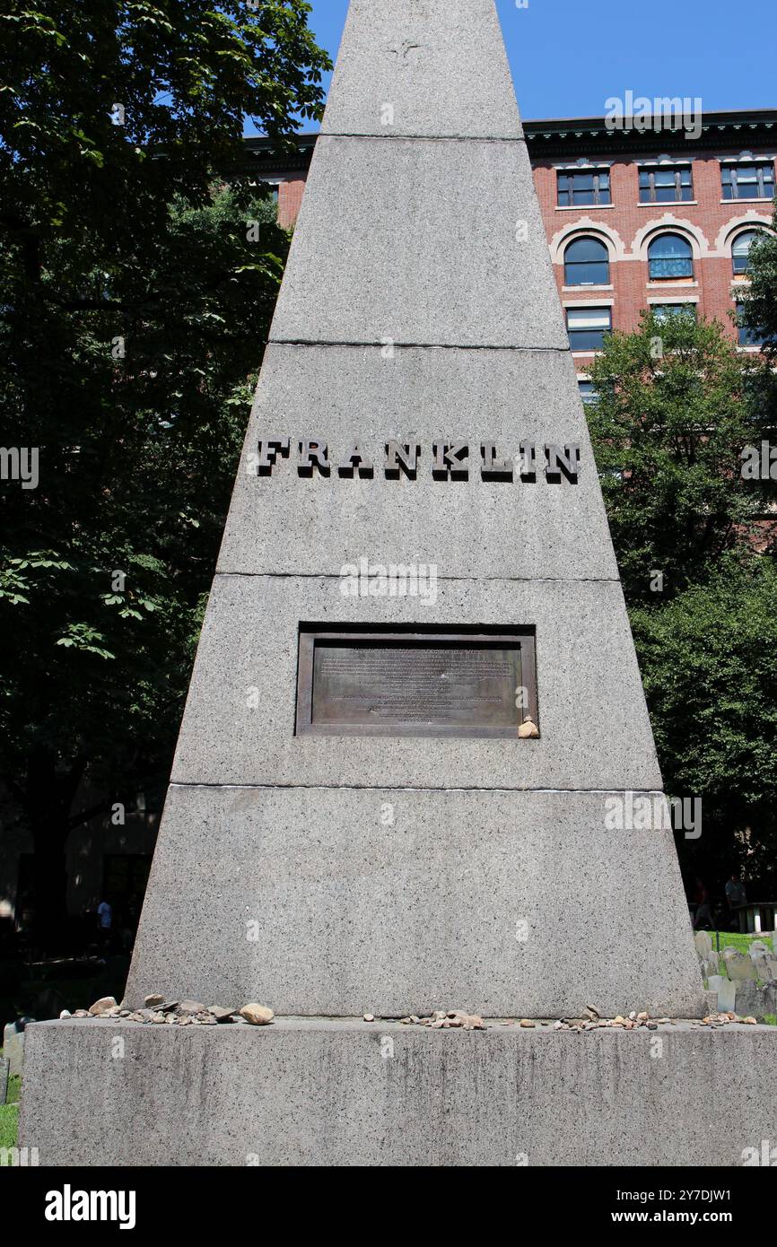 The Franklin obelisk, marking the graves of Benjamin Franklin's parents ...