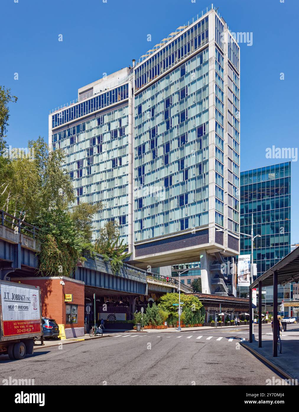 Ennead Architects designed The Standard, High Line, as hinged volumes ...