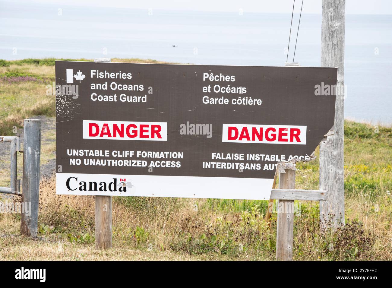 Fisheries and Oceans danger sign at Bell Island heritage lighthouse in ...