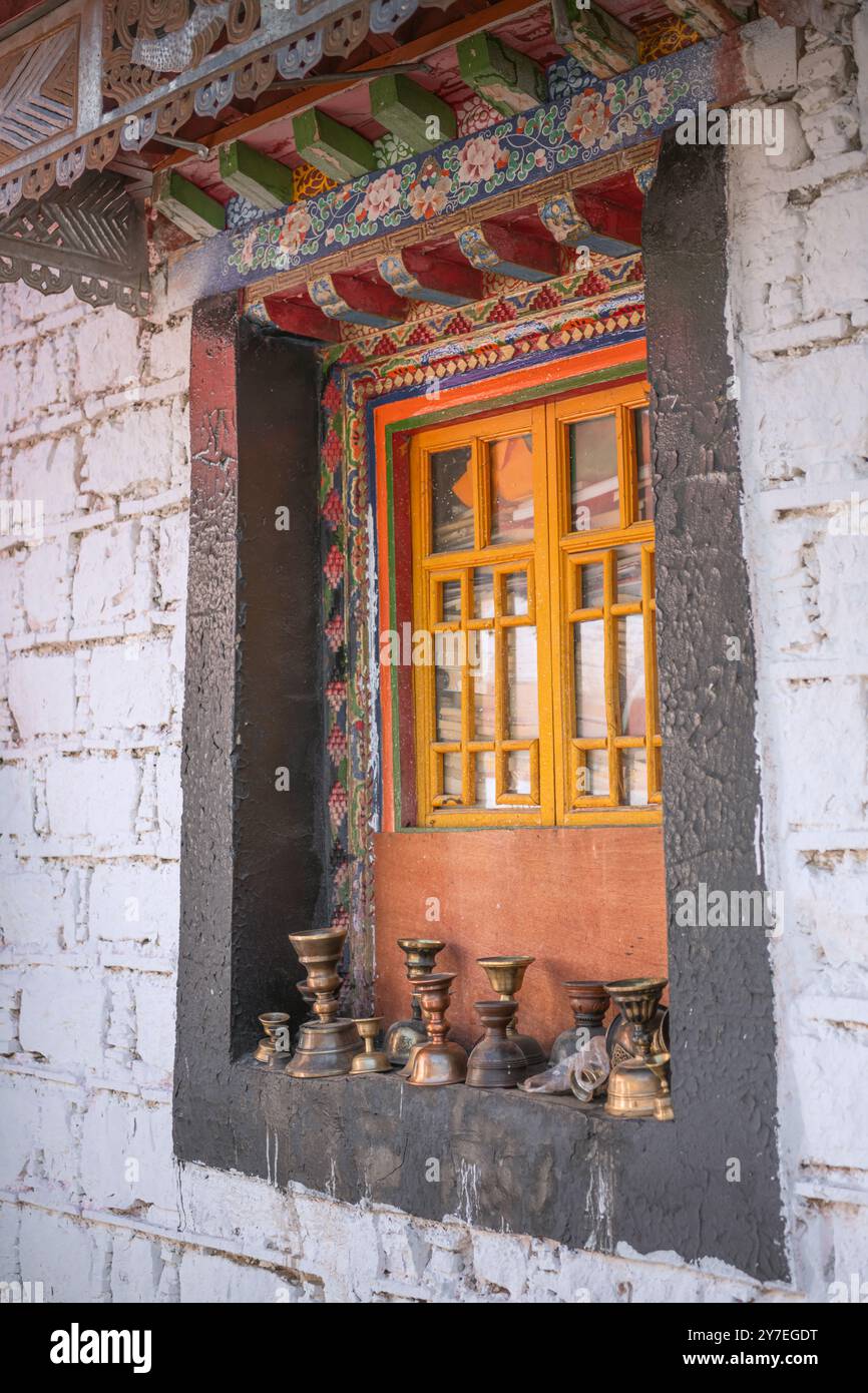 Tibetan traditional architecture has a unique bold style, background of ...