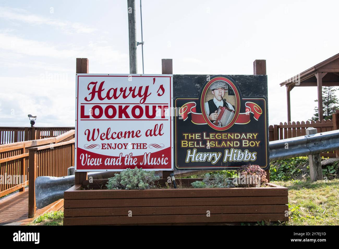 Welcome to Harry's Lookout sign by the ferry terminal in Wabana, Bell ...