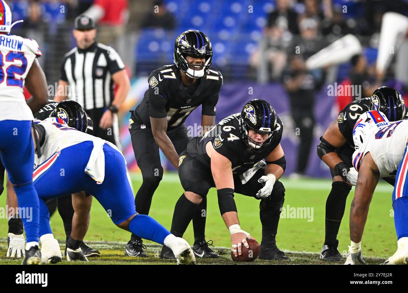 Nfl ravens snap hi-res stock photography and images - Alamy