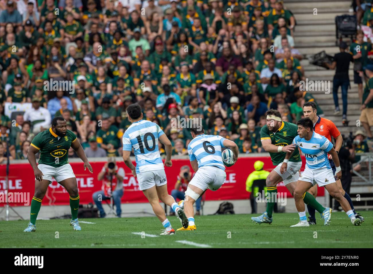 Springbok Ox Nche awaits Pumas flanker Gonzales during the Castle Lager ...