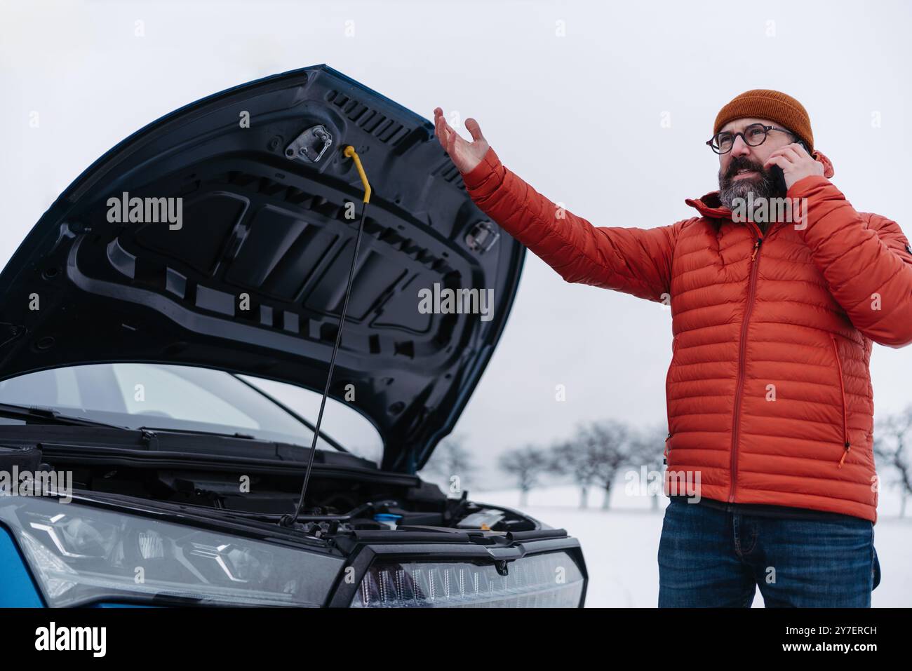 Ev breakdown hi-res stock photography and images - Alamy