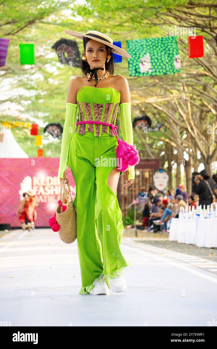 The Second Kediri Fashion Batik Festival "Kadhiri Tutur Wikara" in ...