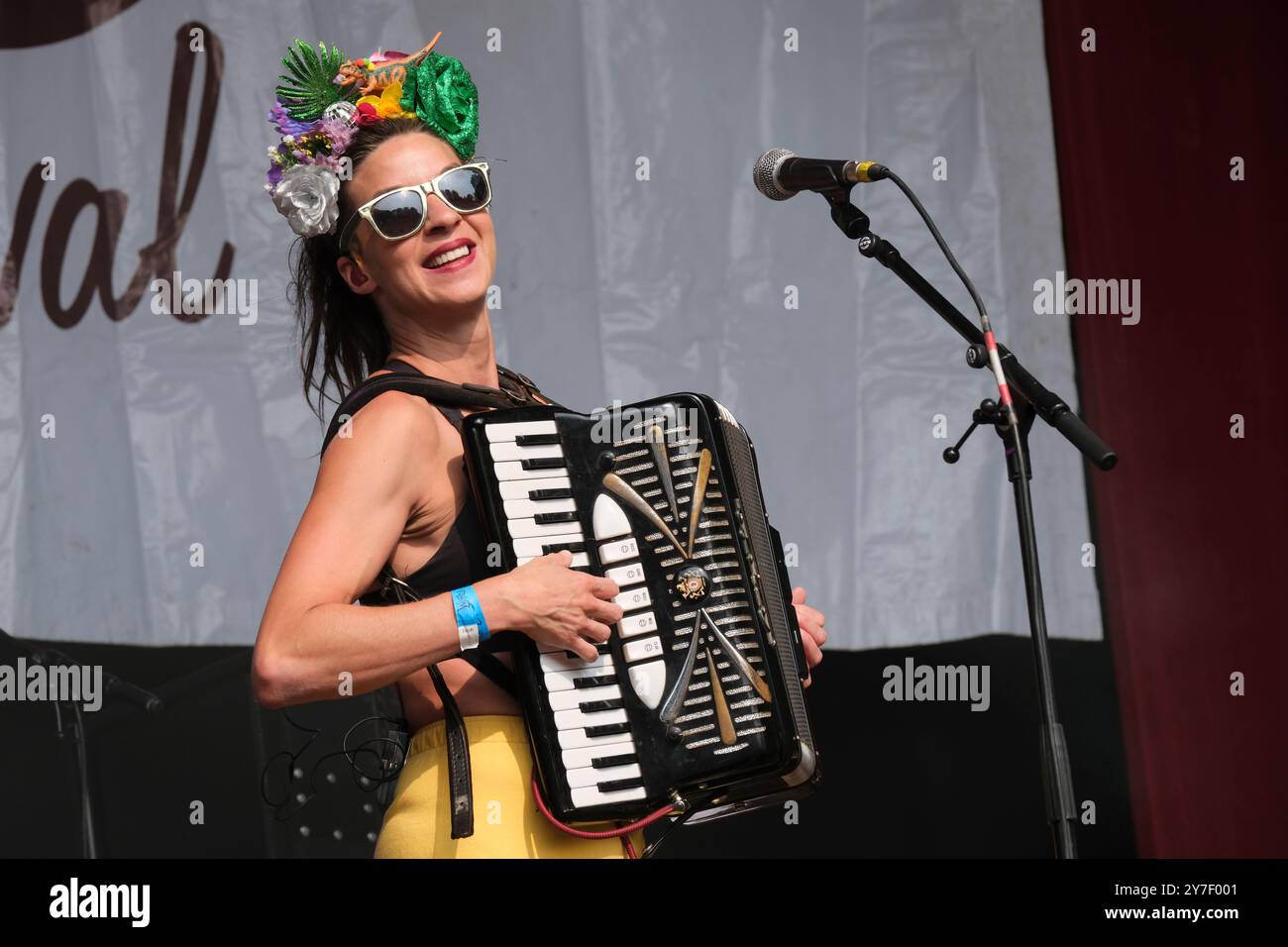 Natalia Tena of Molotov Cocktail performing at Weyfest festival ...