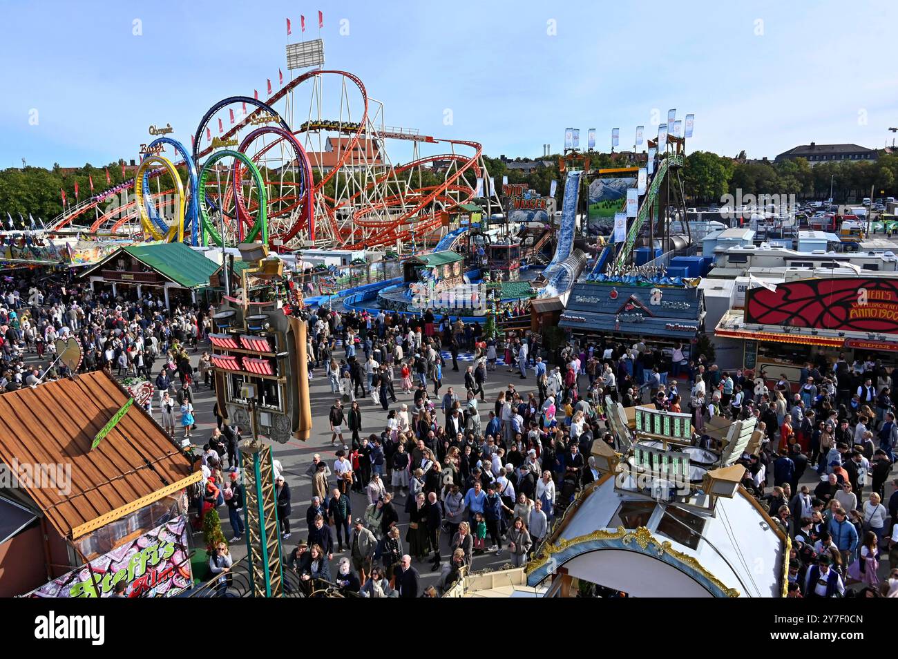 Olympia brauerei hi-res stock photography and images - Alamy