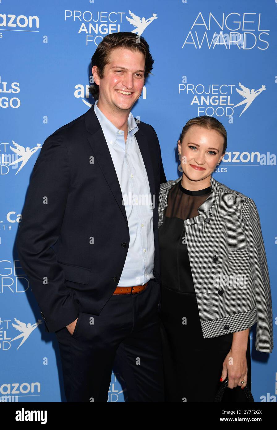 LOS ANGELES, CALIFORNIA - SEPTEMBER 28: (L-R) Jack Anthony and Emily ...