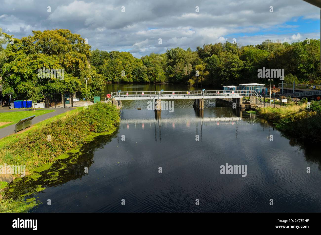 Stranmillis towpath hi-res stock photography and images - Alamy