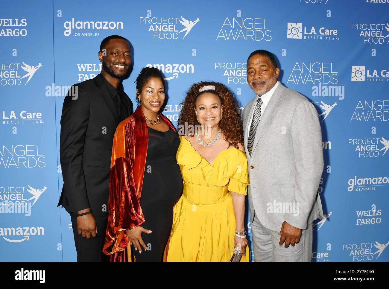 LOS ANGELES, CALIFORNIA - SEPTEMBER 28: (L-R) Norm Nixon, Debbie Allen ...