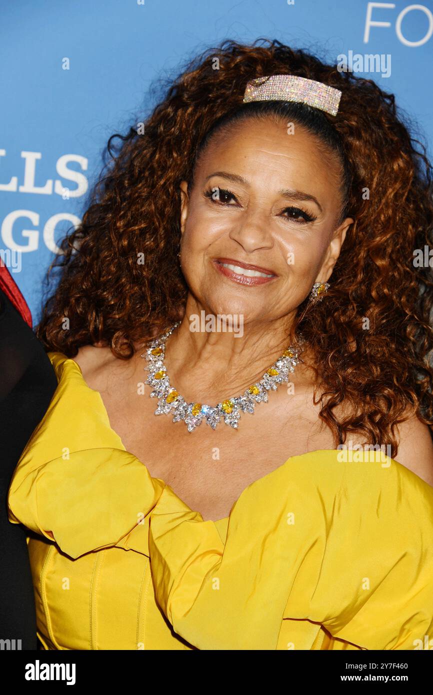 LOS ANGELES, CALIFORNIA - SEPTEMBER 28: Debbie Allen attends the ...