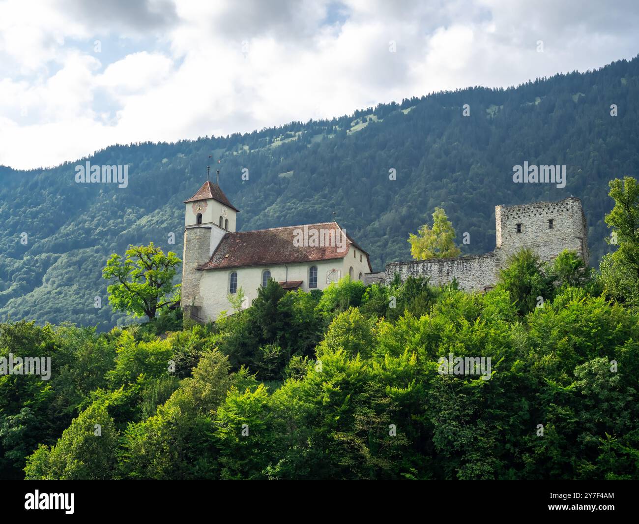 Ringgenberg church lake brienz hi-res stock photography and images - Alamy