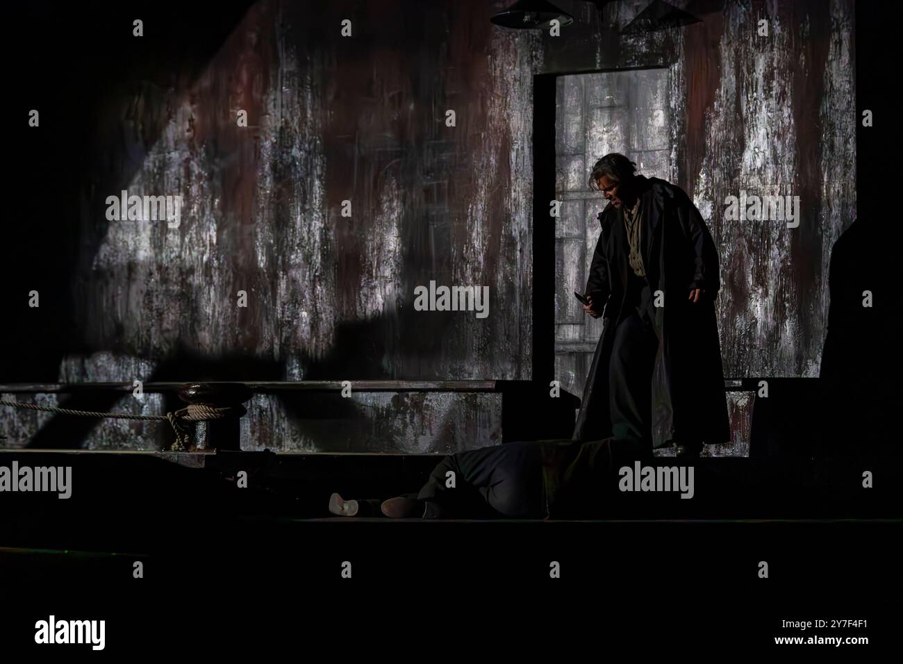 Il tabarro, Puccini's 1 one act opera as part of Il trittico for WNO ...