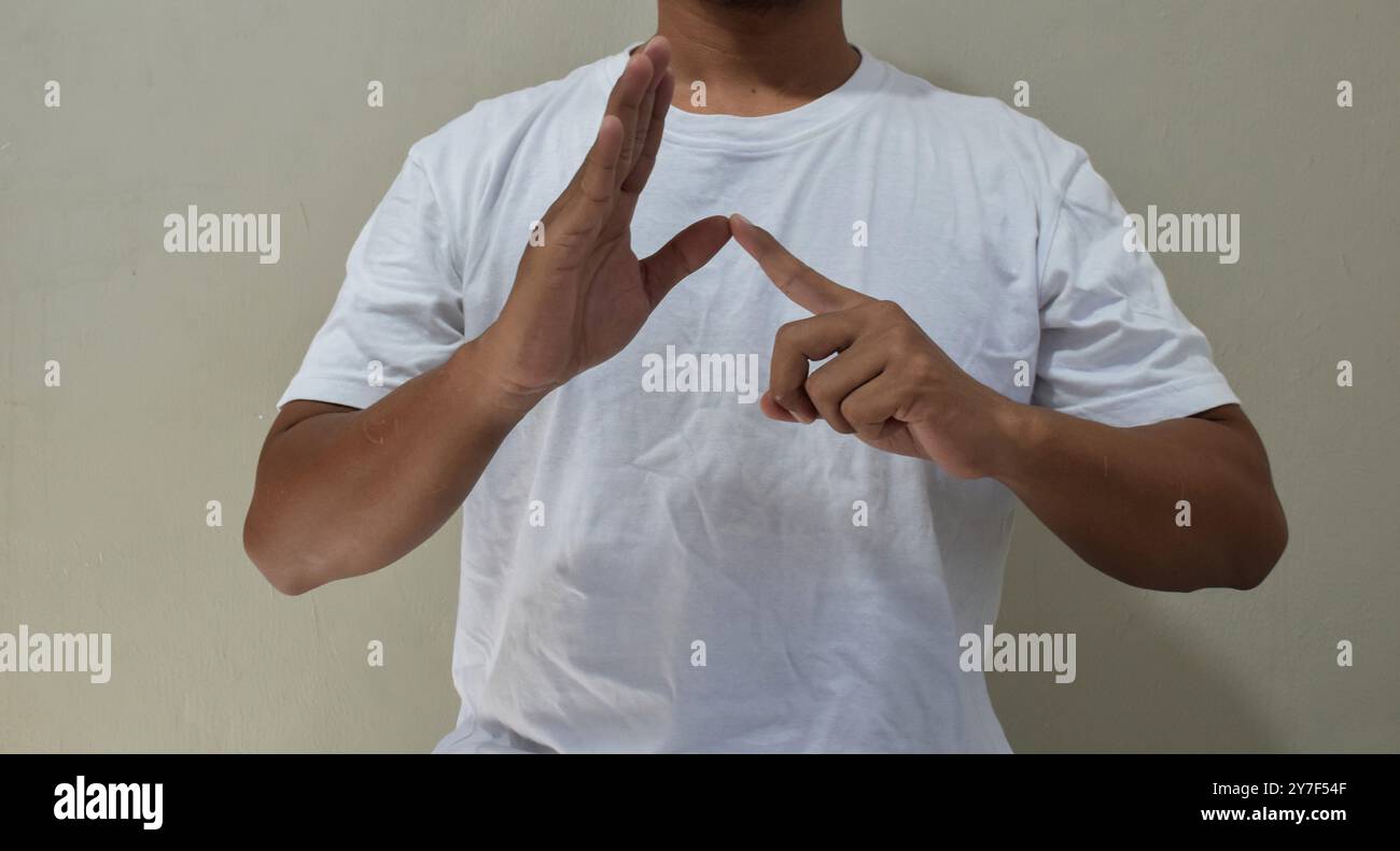 Group deaf people sign language hi-res stock photography and images - Alamy