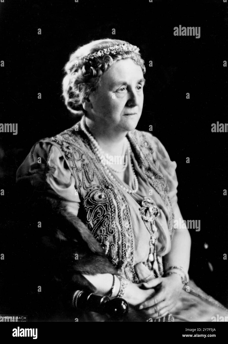 Princess Wilhelmina Dies The last official portrait taken prior to her ...