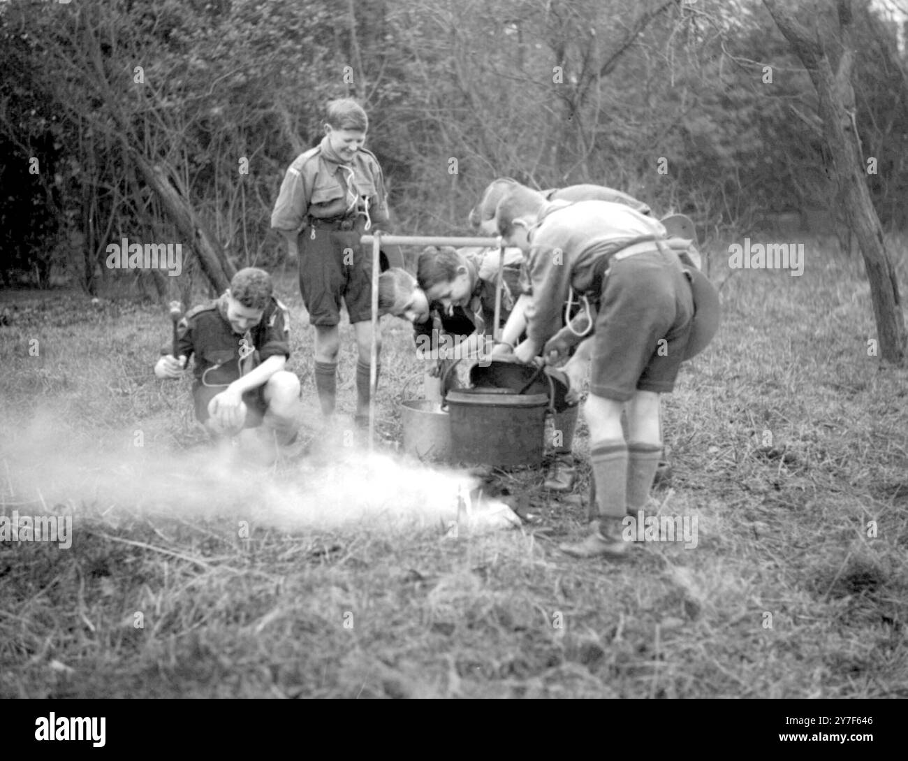 Scouting movements hi-res stock photography and images - Alamy