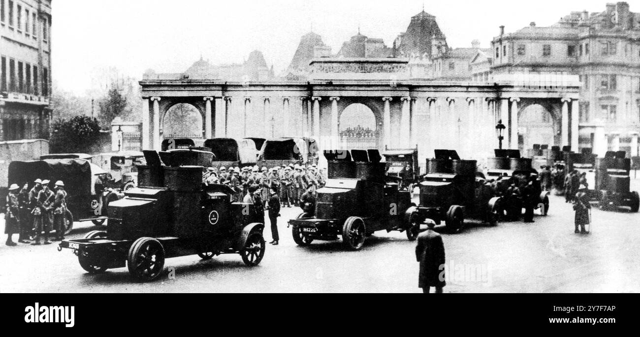 The General Strike - Armoured cars and troops guard the food convoys 1926 Stock Photo - Alamy