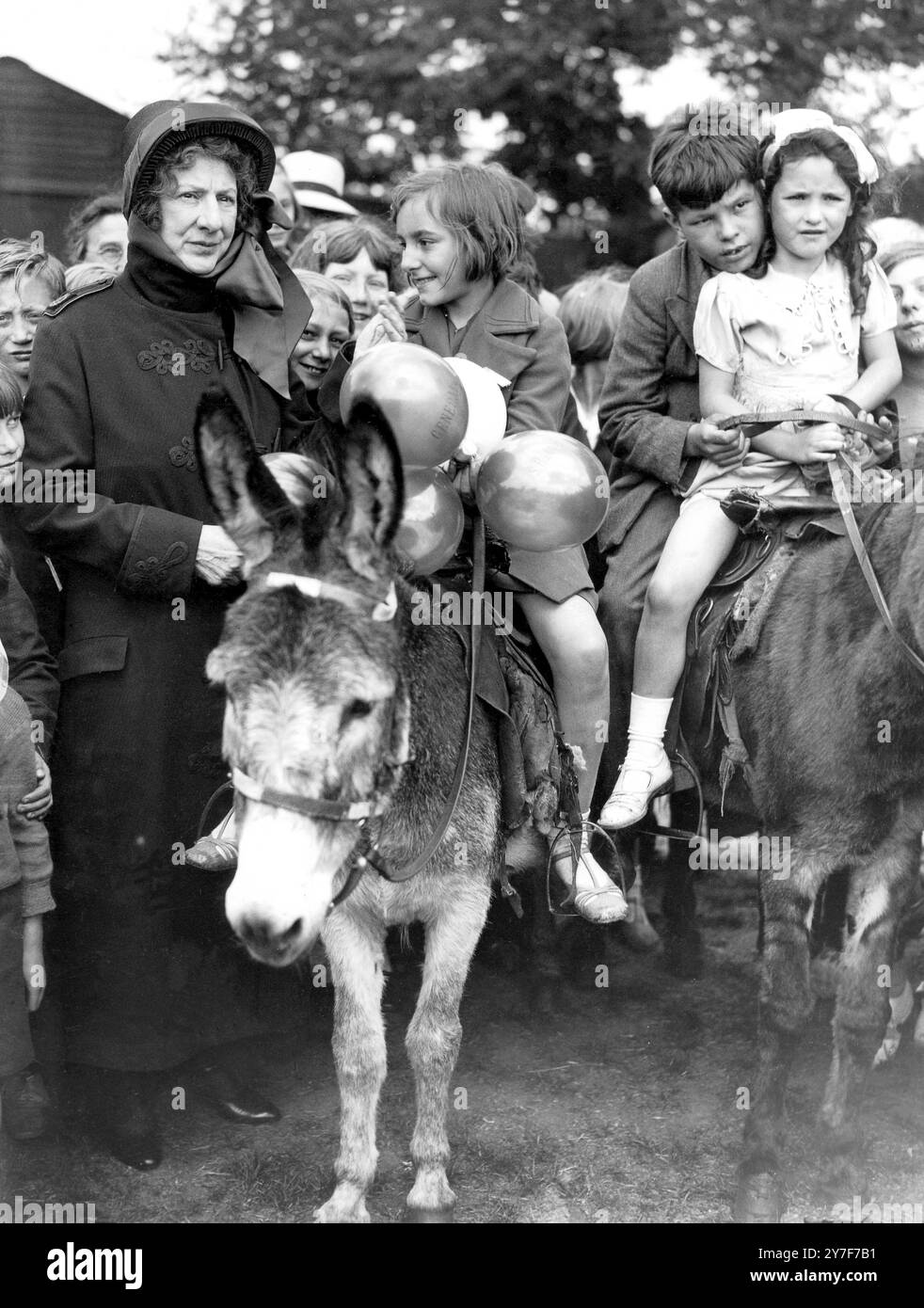 Salvation Army General Evangeline Booth entertained 1500 children and ...