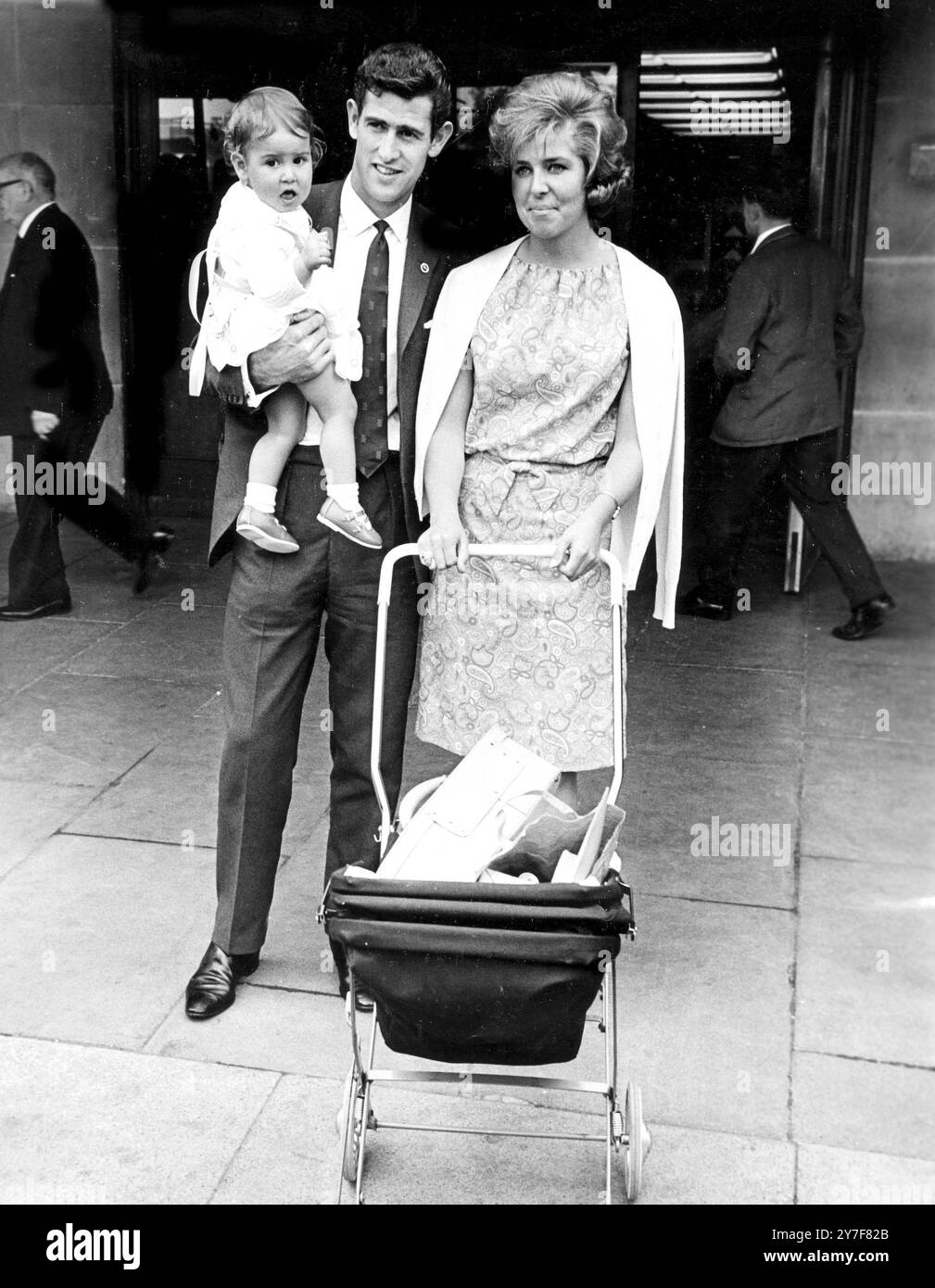 Chelsea goalkeeper Peter Bonetti is pictured with his wife Frances and ...