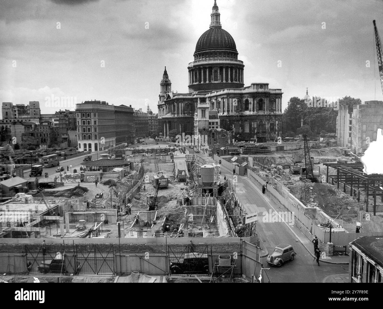 View from left bank Black and White Stock Photos & Images - Alamy