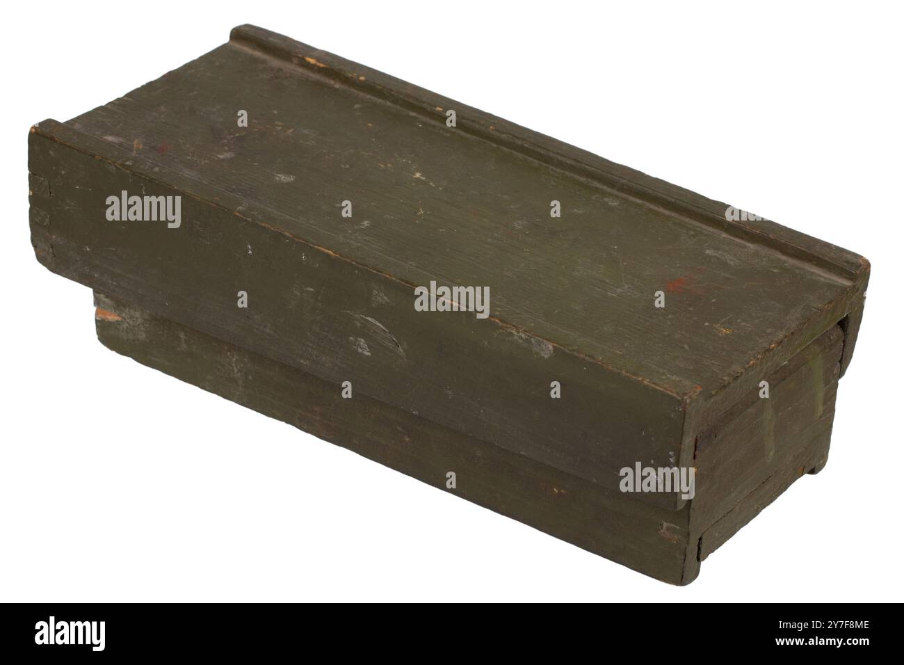 The PMD-6, PMD-7 and PMD-57 series primitive land mine from Soviet ...