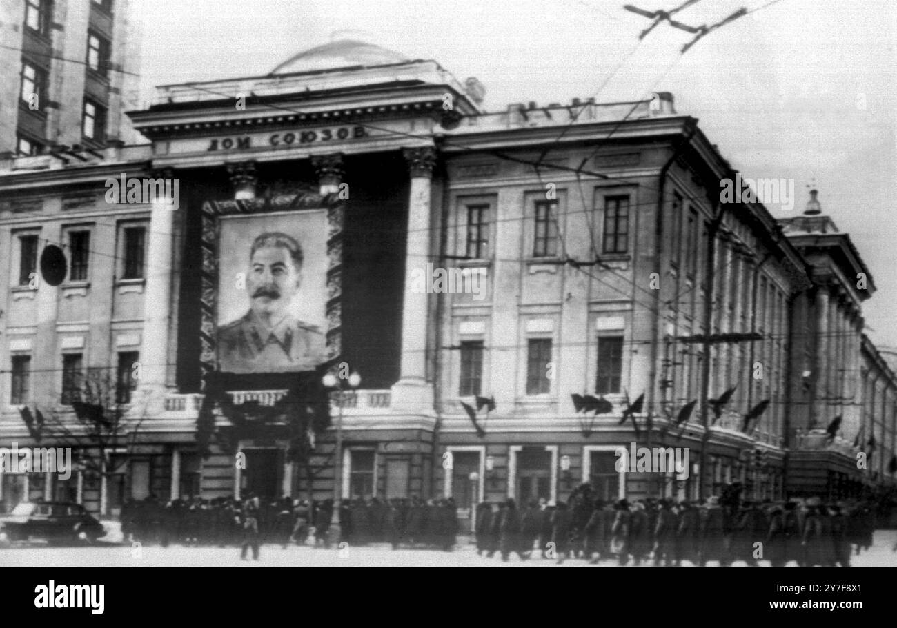 USSR Moscow, 7th March 1953. Outside The Great Hall of Columns a 10 ...