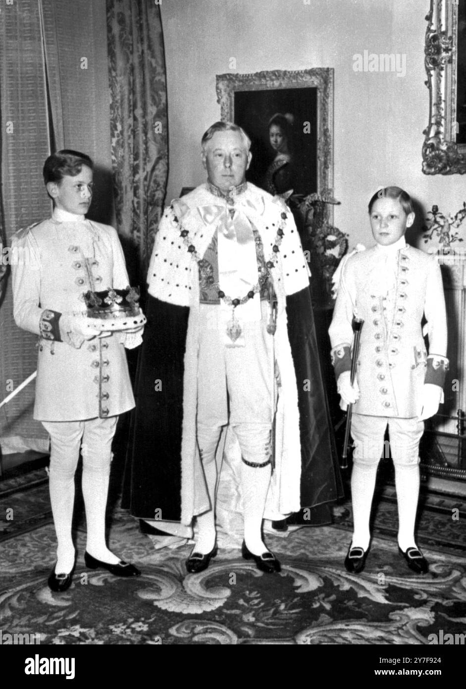 Duke of Norfolk with his two pages, Duncan Davidson (r) & James ...