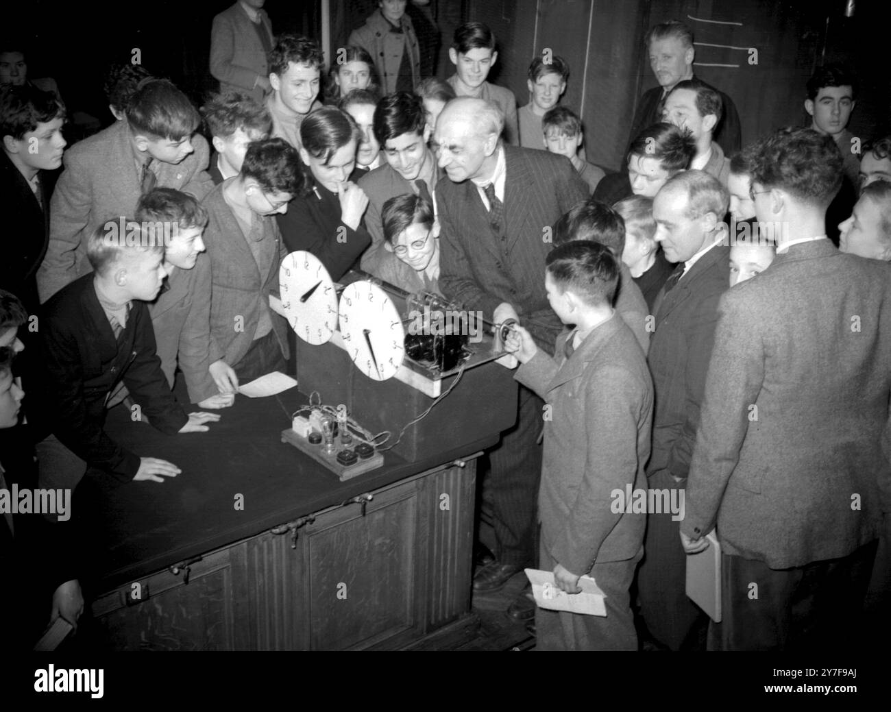 Professor, Sir Frederic Bartlett Britain's foremost experimental ...