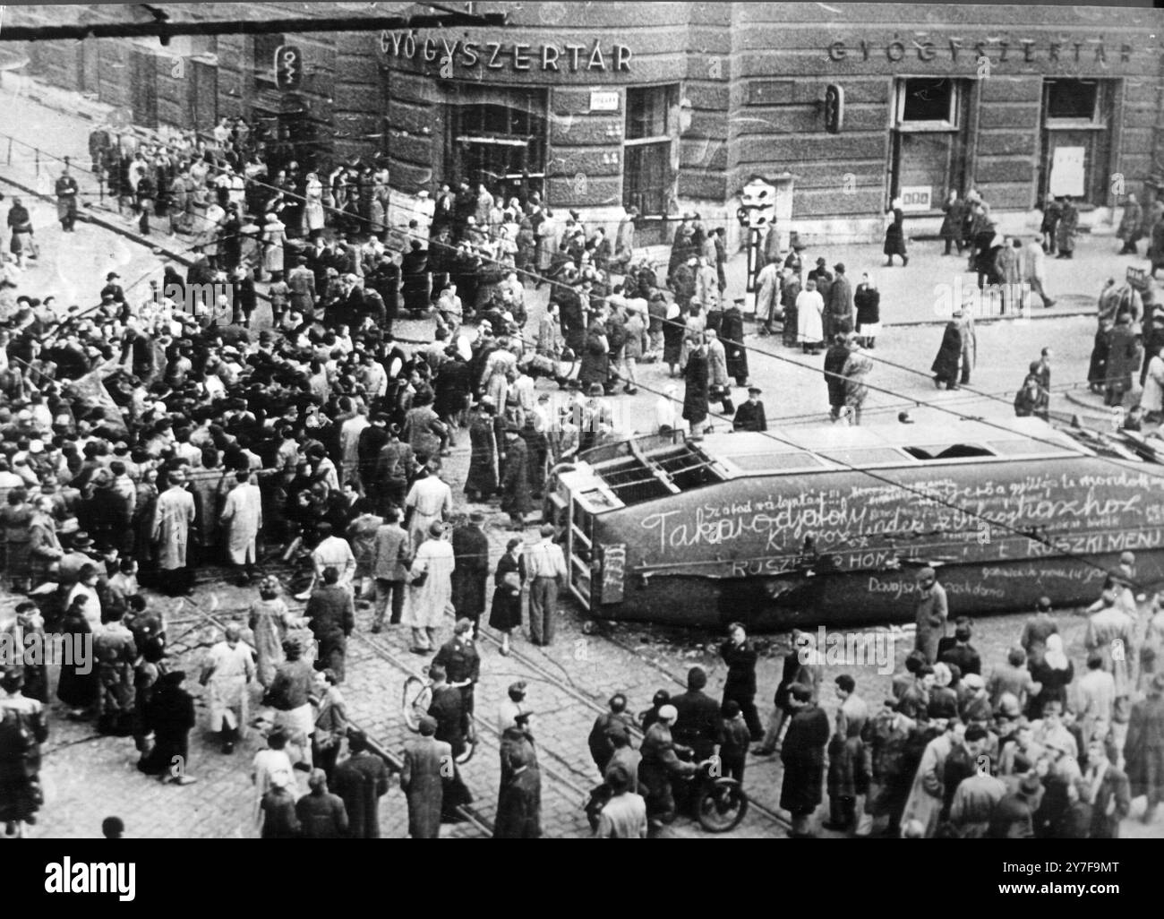 Stalin statue 1956 hi-res stock photography and images - Alamy