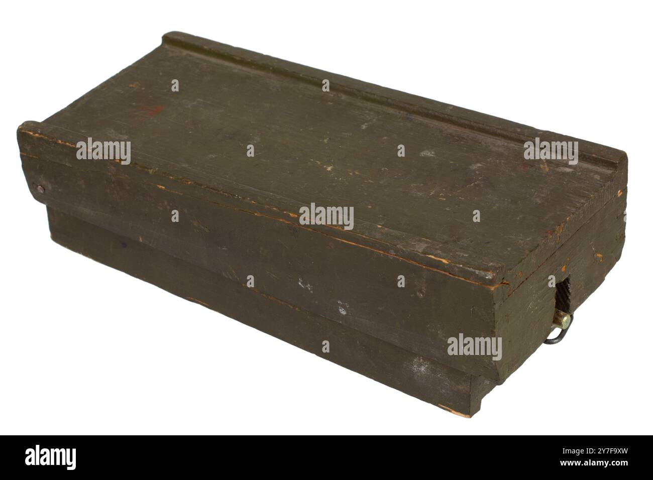 The PMD-6, PMD-7 and PMD-57 series primitive land mine from Soviet ...