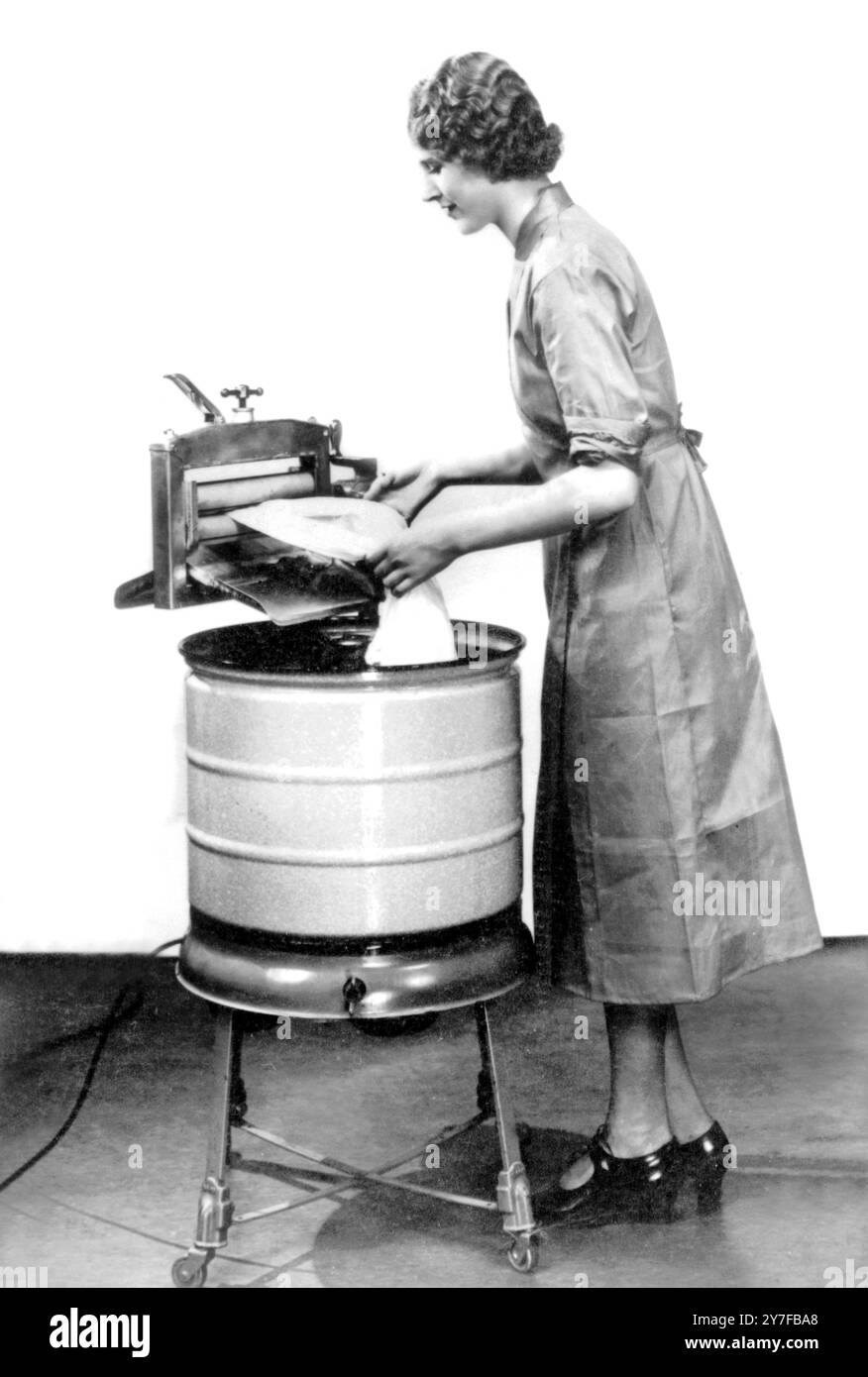 Electric washing machine Stock Photo - Alamy