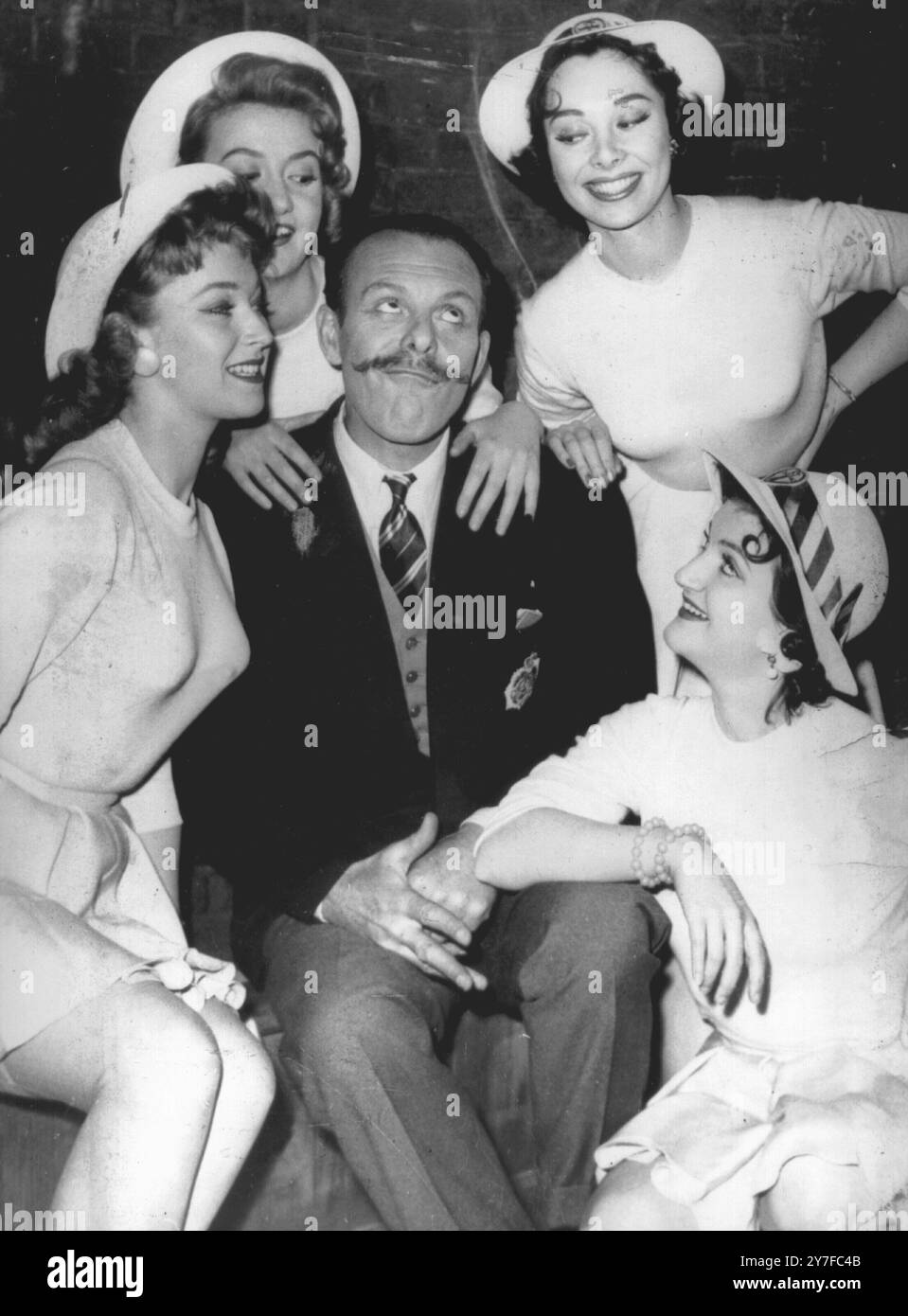 Terry thomas actor hi-res stock photography and images - Alamy