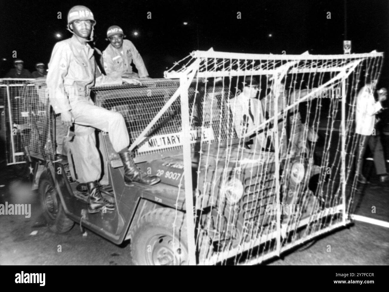 Chicago police riot 1968 hi-res stock photography and images - Alamy