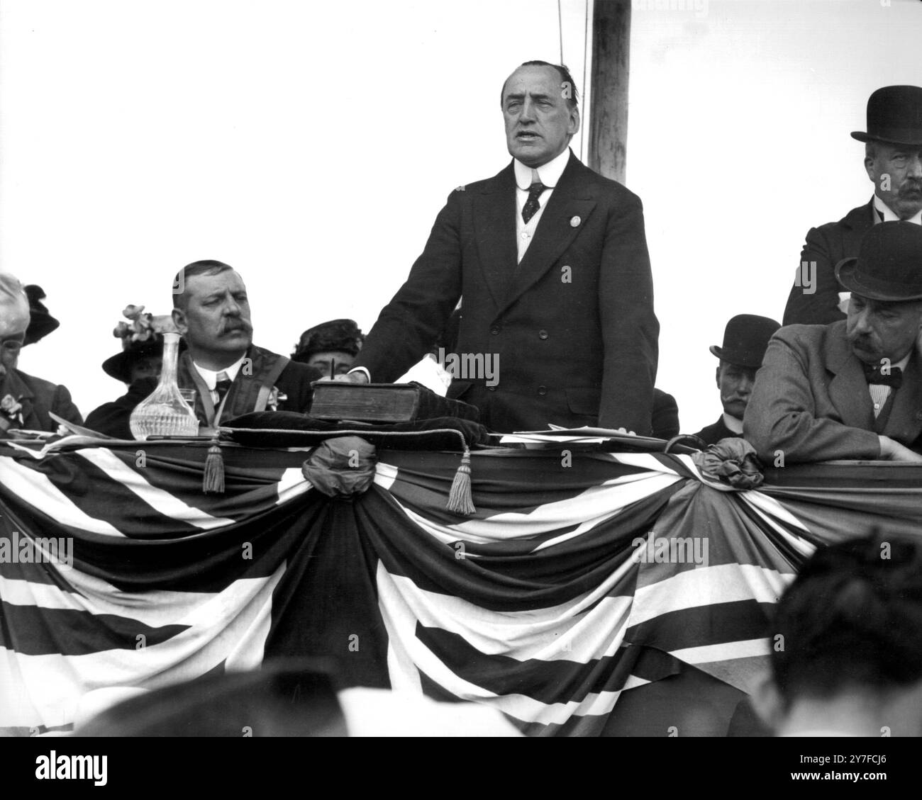 Rt. Hon. Sir Edward Carson Ulster leader against home rule. Speaking at ...